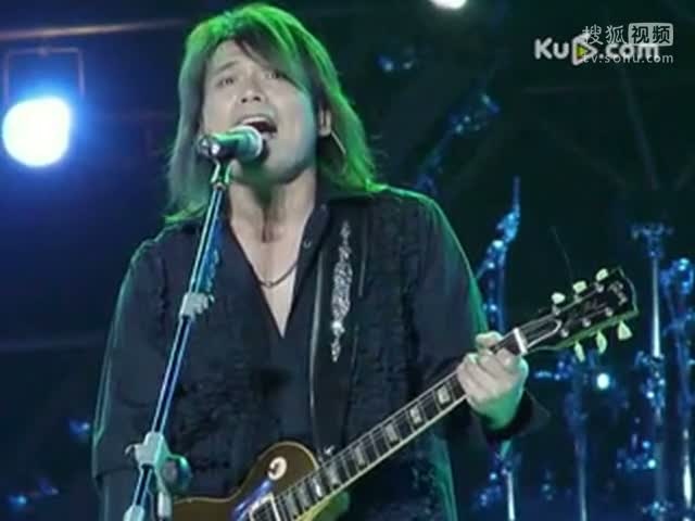 模仿秀:一人深情模仿10位明星经典歌曲