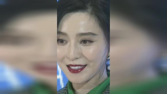 范冰冰分手后,首次参加商演,网友:表情有些尴尬