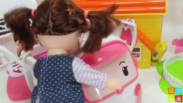 少儿动画 变形玩具救护车安巴 少儿玩具