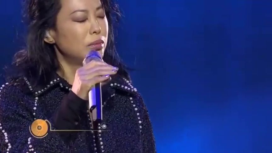 黄绮珊最拿手的《离不开你》唱到一半听者已成泪人