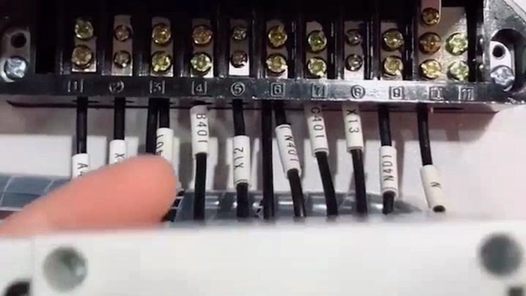 带互感器的380V电表怎么接线