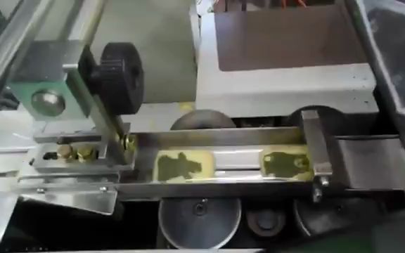 黑科技 | 神一般的糕点食品印花机器