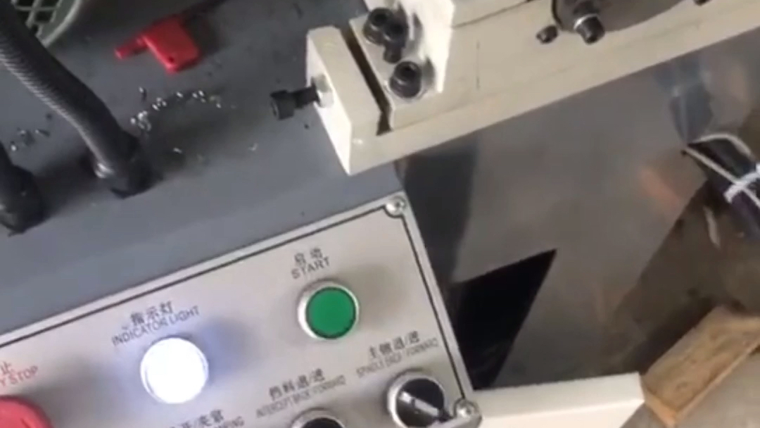 全自动双头倒角机,45度倒角机,自动上料倒角机