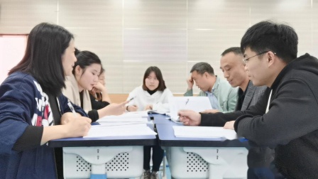 二次函数中平行四边形的存在性问题评课视频
