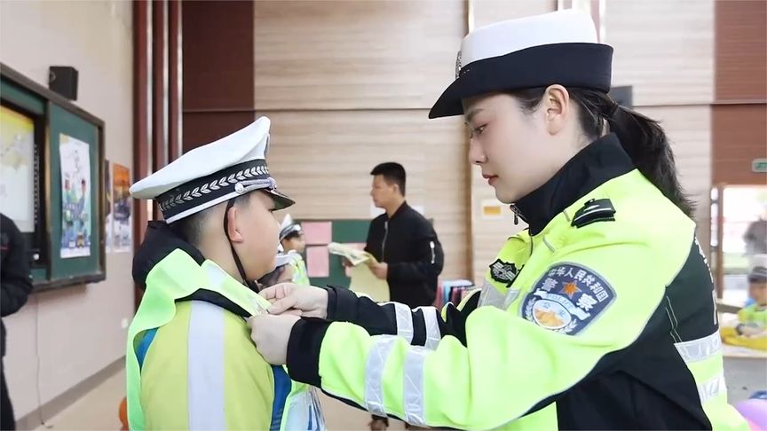 交通安全与你“童”行,122“全国交通安全日”主题宣讲进校园