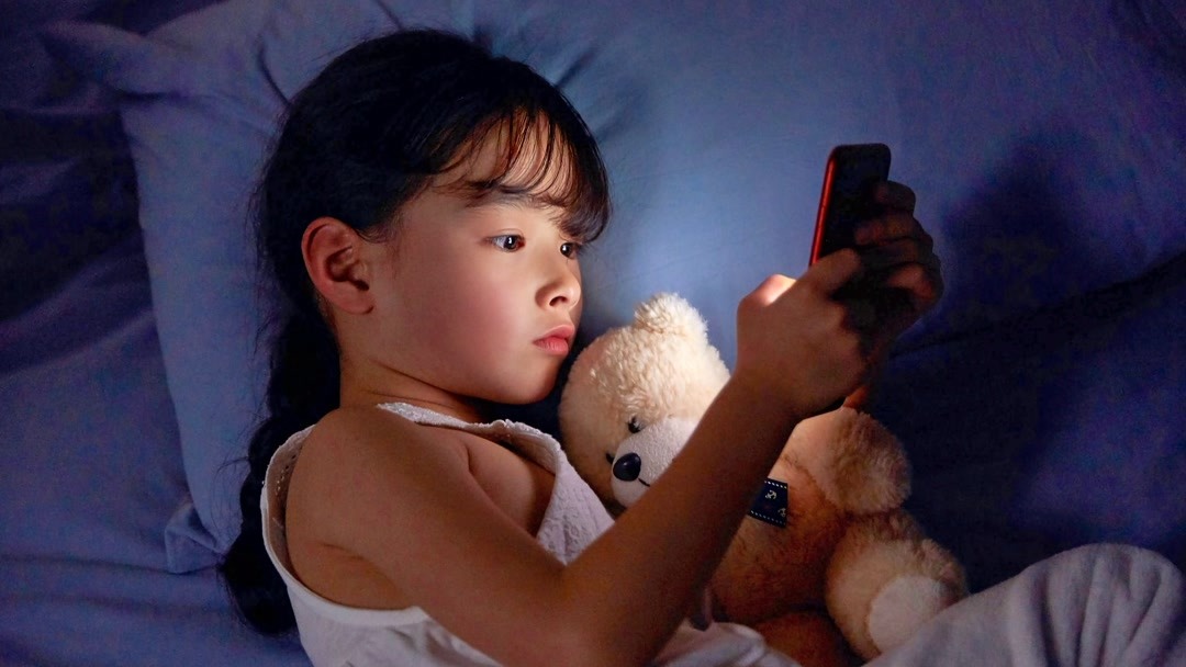 给大家分享怎样监控孩子的手机,保护孩子,让孩子健康成长!