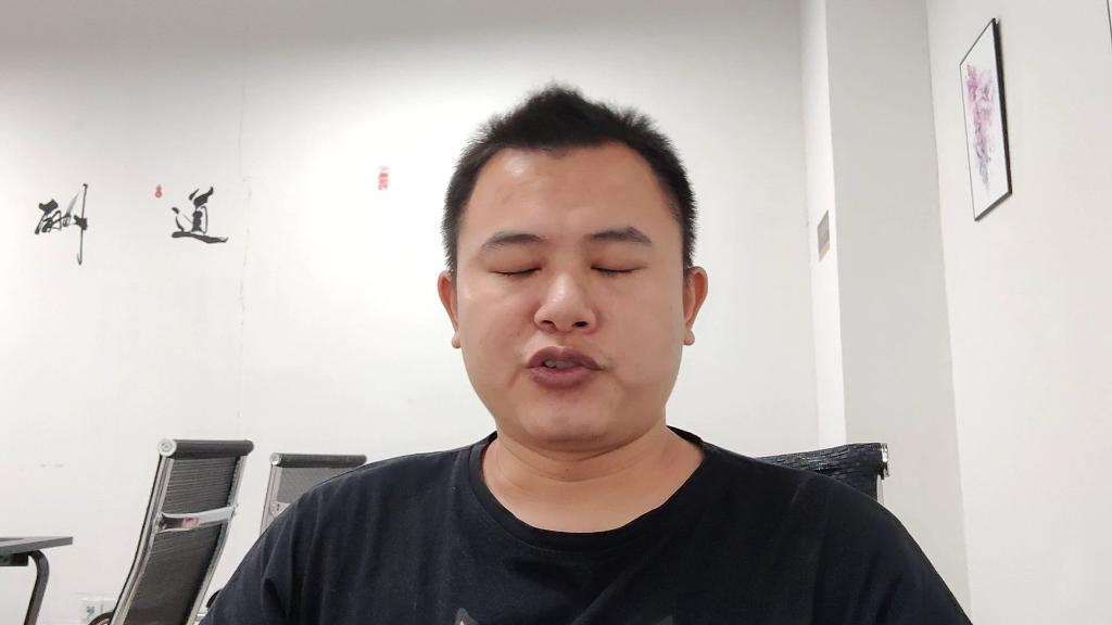 电商小卖家现状,每天守着电脑面前等订单,赚不到钱呀,消耗时间