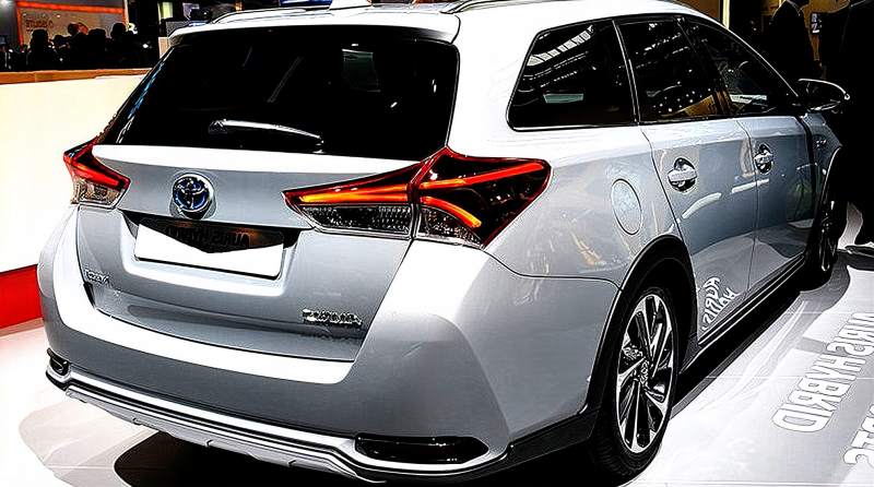 13万!丰田卡罗拉旅行版登场,自带双人床,油耗4L还买啥思域啊!