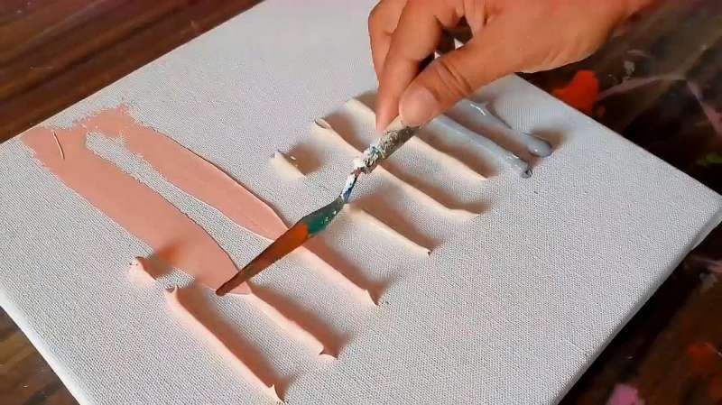 看看大师如何作画的,刮刀随便刮几刀,就完成作品了!