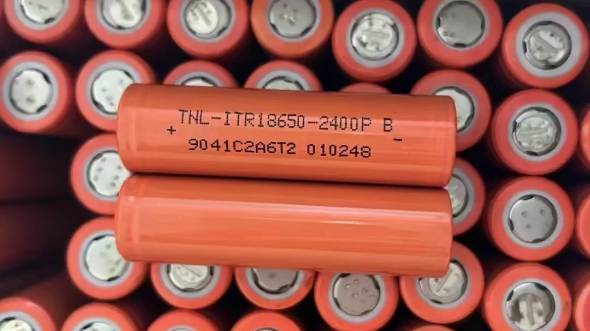 比亚迪磷酸铁锂刀片电池回收,大批量回收比亚迪新能源汽车锂电池