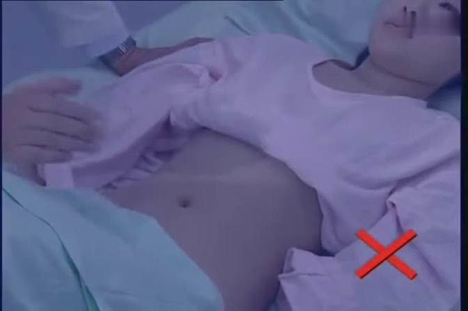 我在全身体格检查截了一段小视频