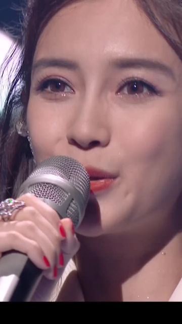 黄晓明老婆杨颖唱歌真好听