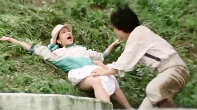 《A计划》粤语版,成龙:跟住我跳啊,好易跳嗻啊,跳