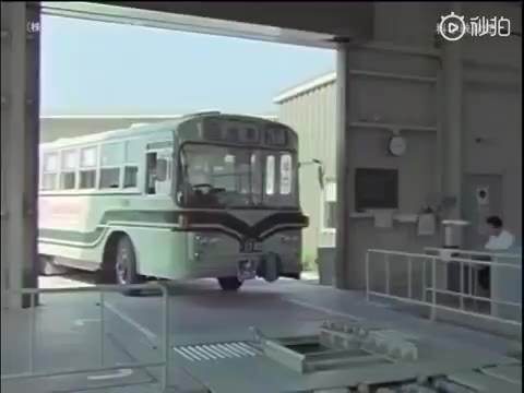 看看40年前电动车换电是啥样