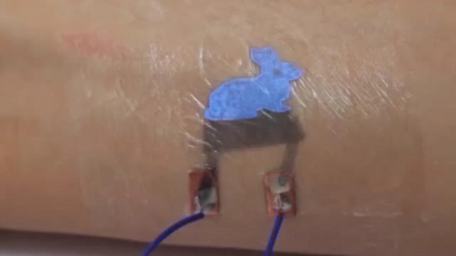 黑科技电子纹身,皮肤秒变"触摸屏",动动手指就能操控电脑