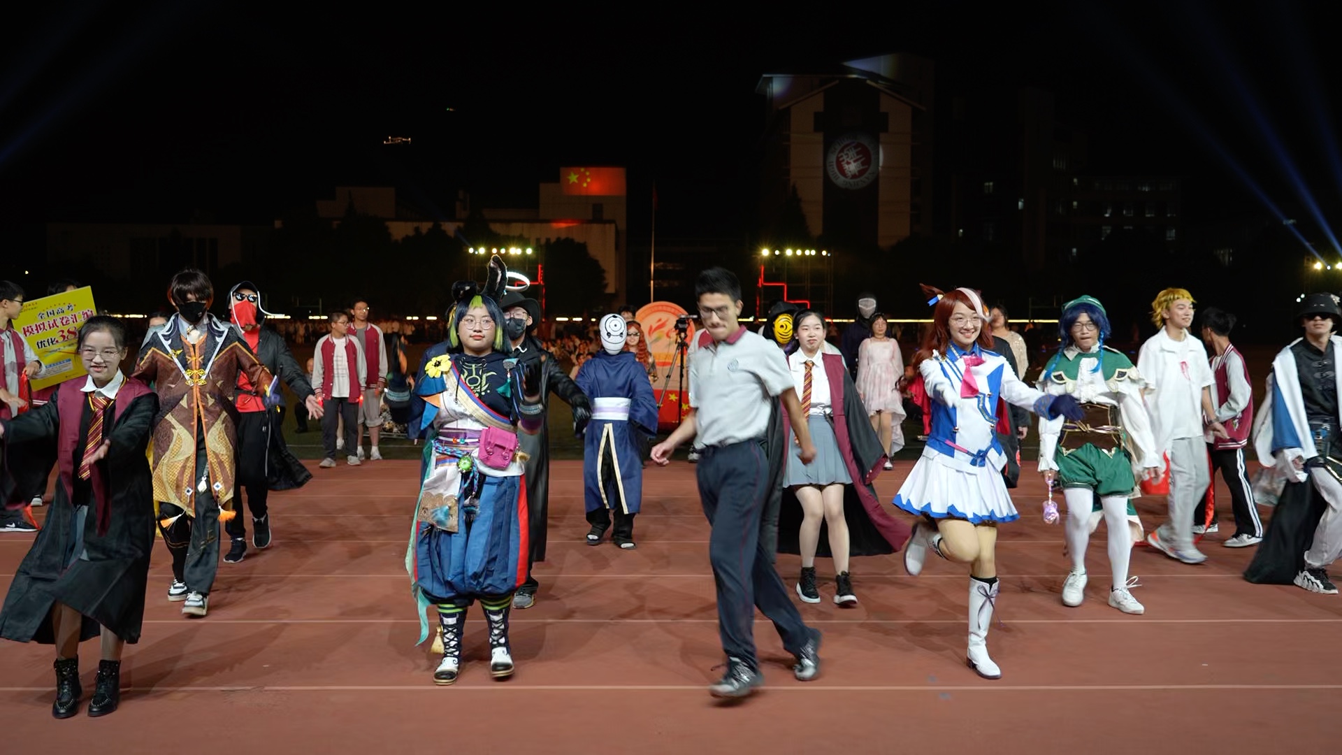 高三四班运动会开幕式《马儿蹦跳传说》～真·群魔乱舞