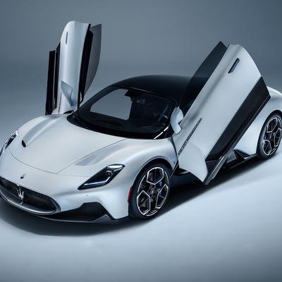 #菲常快讯# 玛莎拉蒂全新超跑MC20正式发布,新车最大的亮点是搭载...