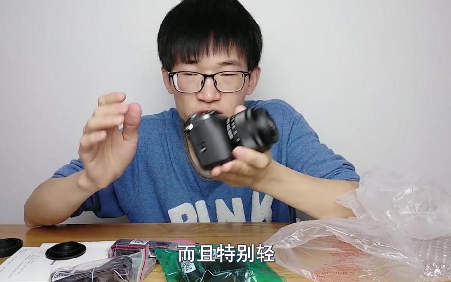 小伙双十一花3599元入手佳能微单,听说是拍vlog神器,看看值不值