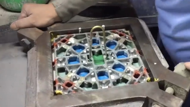 国外瓷砖的制作过程!看完刷新我对瓷砖的认知