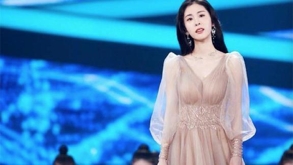 华晨宇承认有了孩子,张碧晨发长文称两人已分手