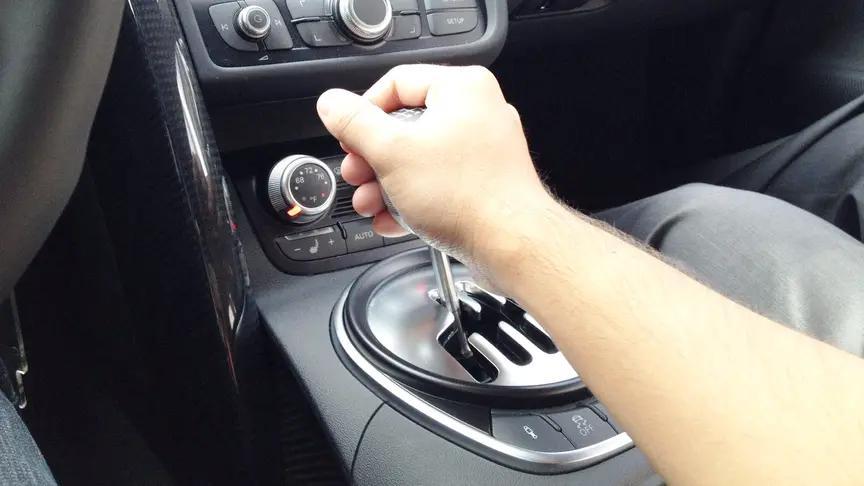 手动挡挂挡小窍门,嫌车耗油的必看!