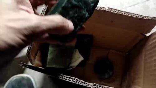 石友几块和田玉碧玉料想作珠子裂太多头疼看看成品效果咋样