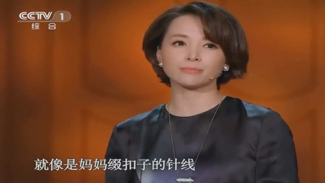 董卿开场的话很经典,介绍故乡恰到好处,让人感慨颇多!