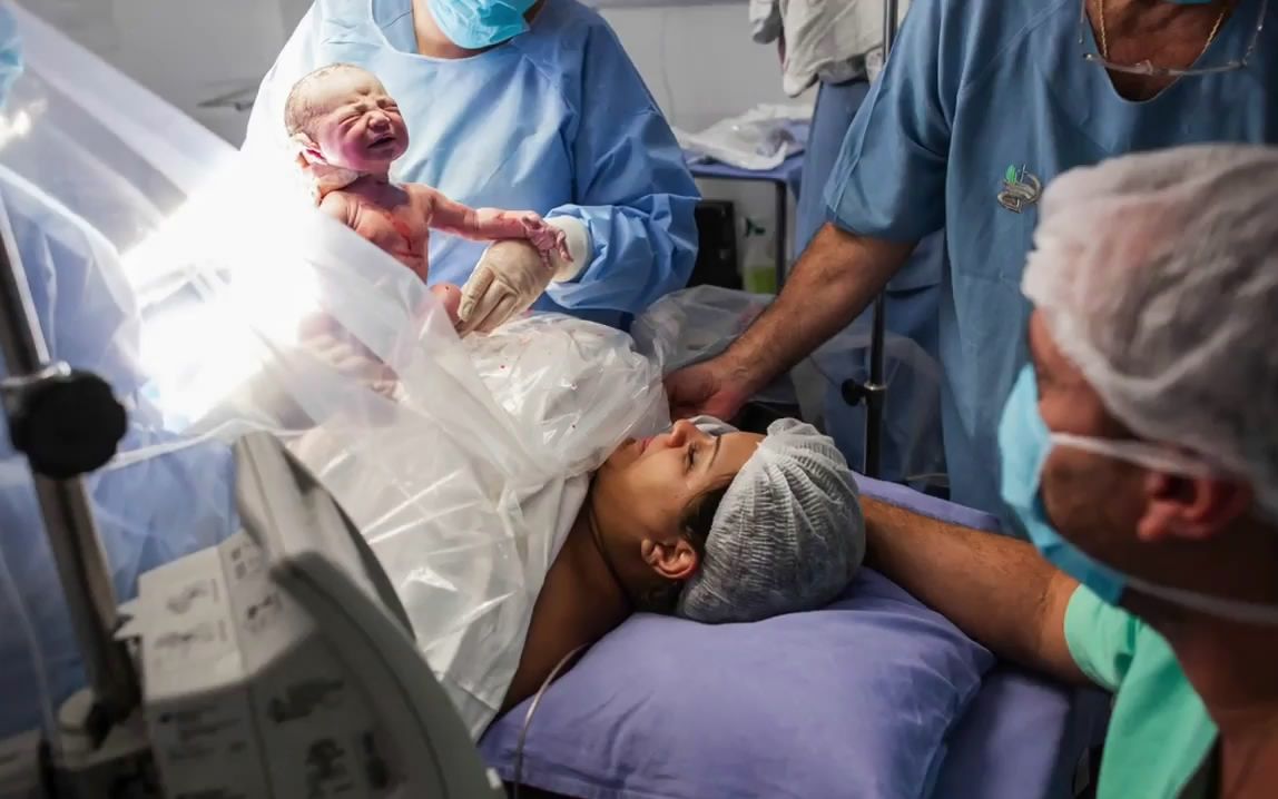 感人的剖腹生产纪录片,平凡与伟大在剖腹产妈妈身上合二为一!