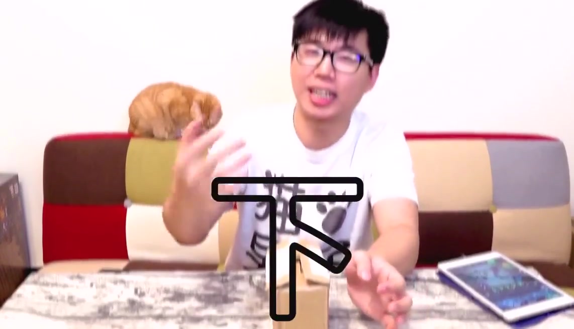【桌上游戏】【喳开箱#70】神器开箱! 手机自动点击辅助器 不用再手...