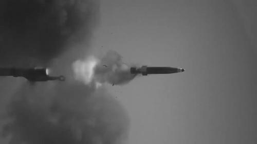 精确攻击运动目标,美国雷神公司"神剑"S制导炮弹