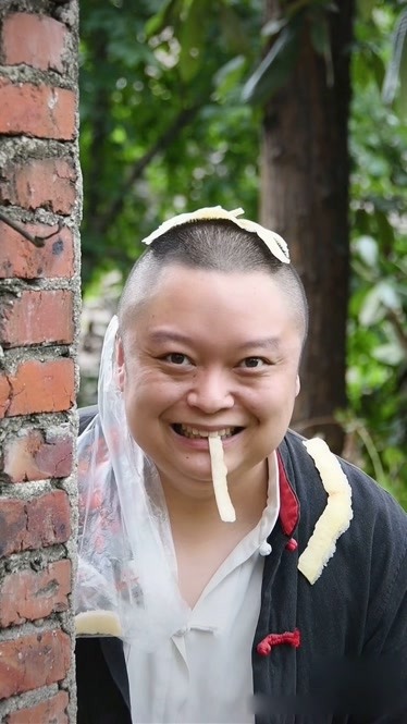 梨子皮可别乱丢啊!