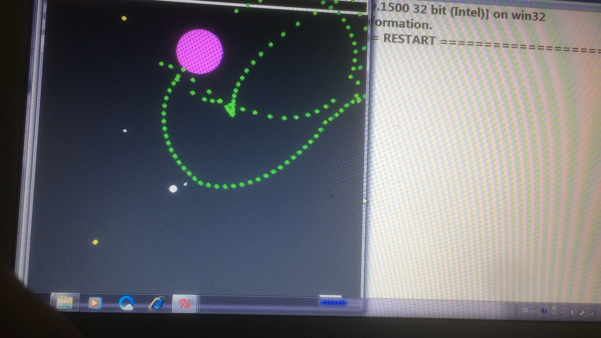 python自制弹幕游戏