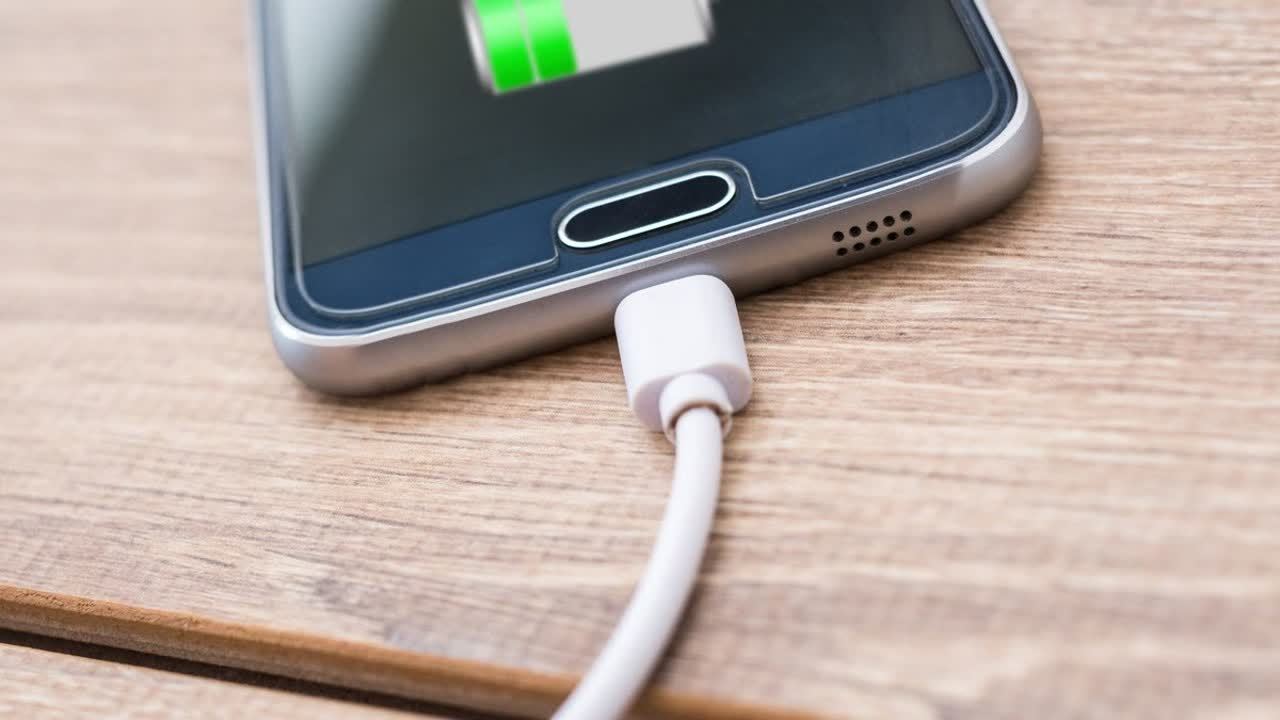 手机电池寿命如何延长?不管是安卓还是苹果,这些技巧都适用!