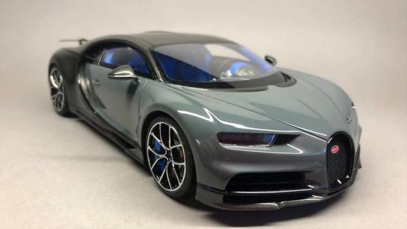 一步步拼装布加迪 Chiron 超跑模型