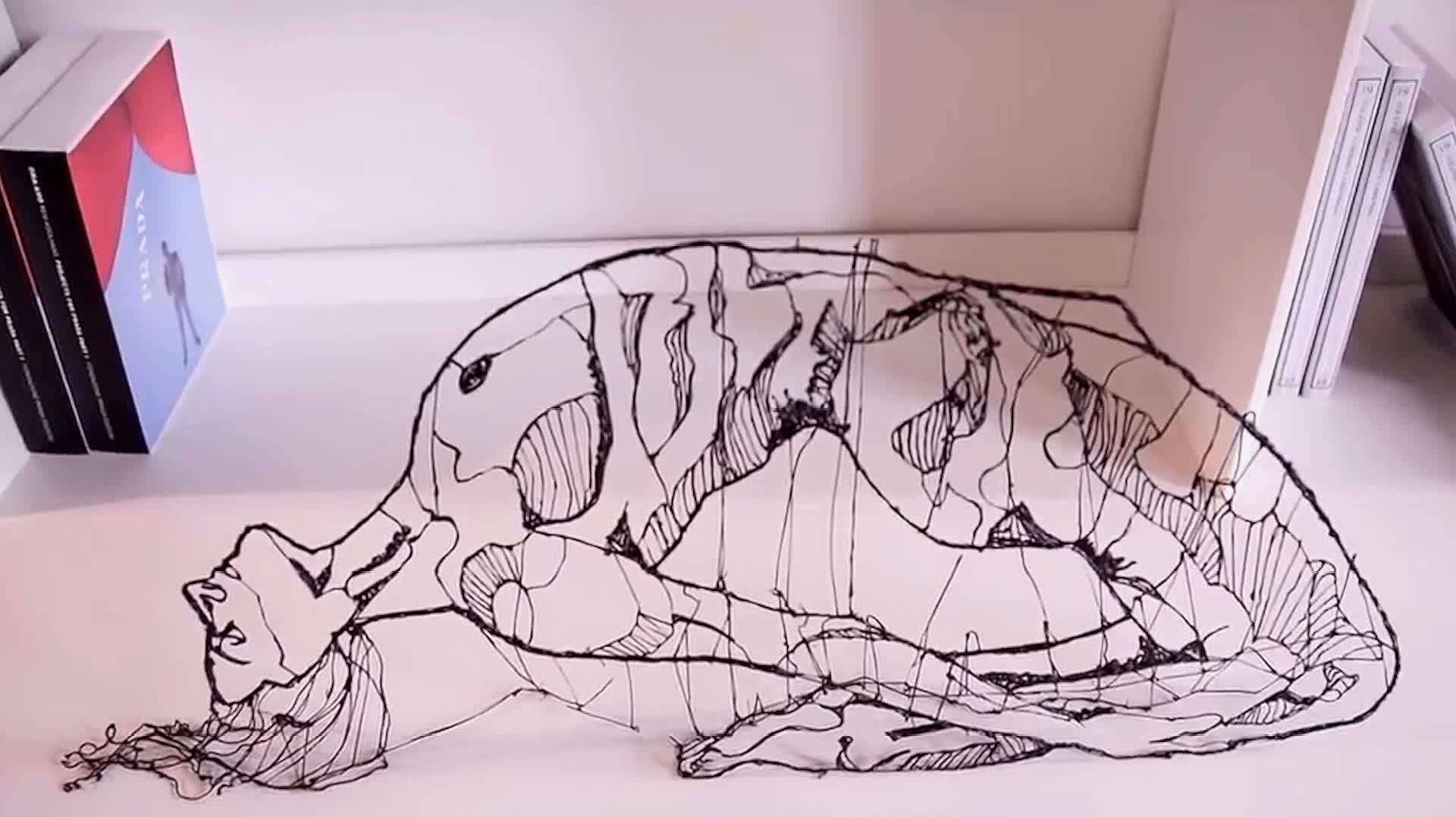 老外发明神奇3d打印笔,能在空中画出立体物品,现实版神笔马良