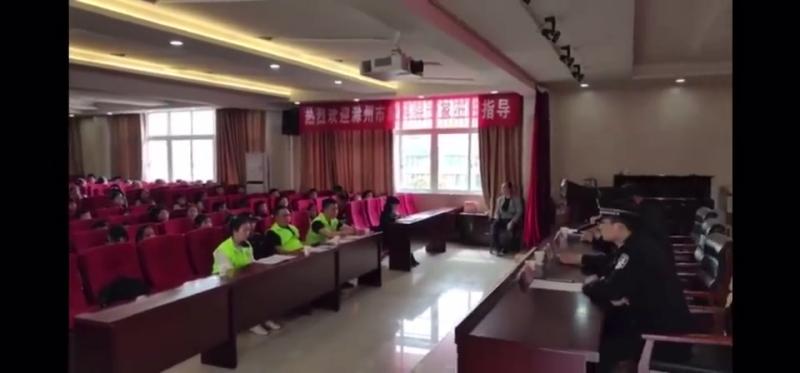 #我为群众办实事# 【法制宣讲进校园】日前,凤阳公安在线 府城派出所...