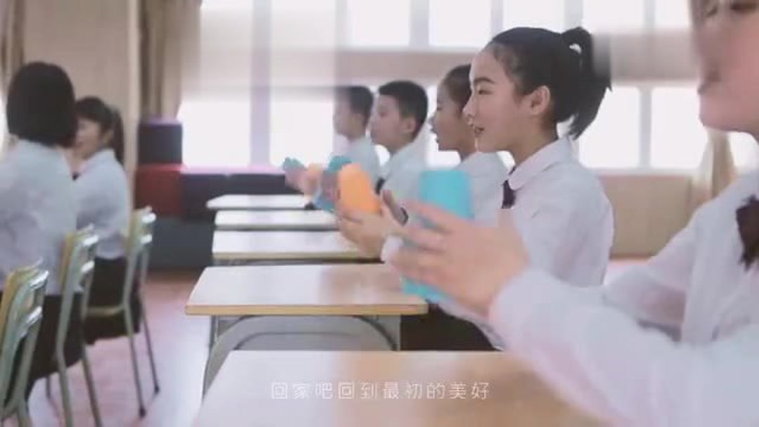 惊艳!厦门六中合唱团用杯子敲出稻香