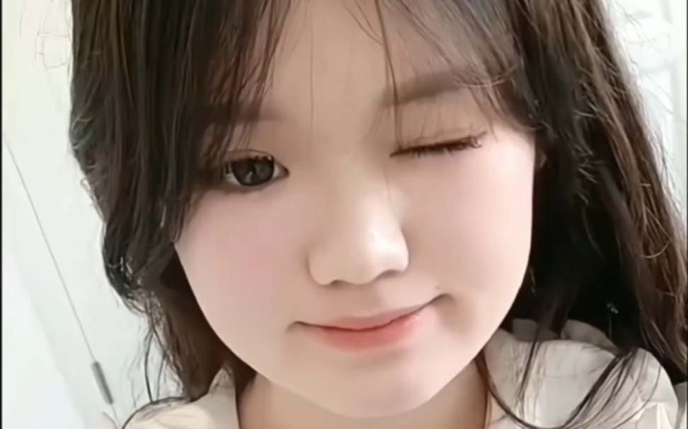 究极甜美~~#变装#眨眼wink杀