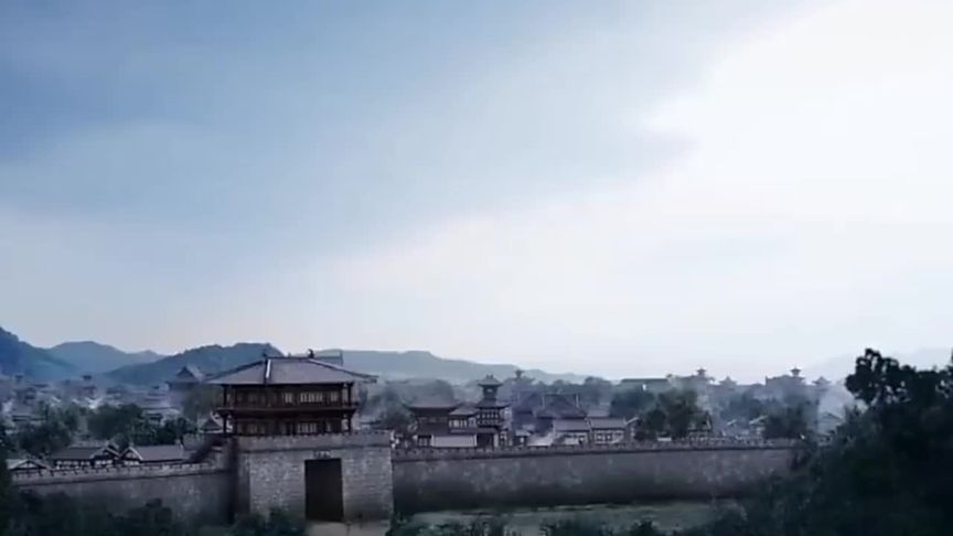 穿越女卖刚出炉的面包无人问津,想奇招,结果顾客排成一条街