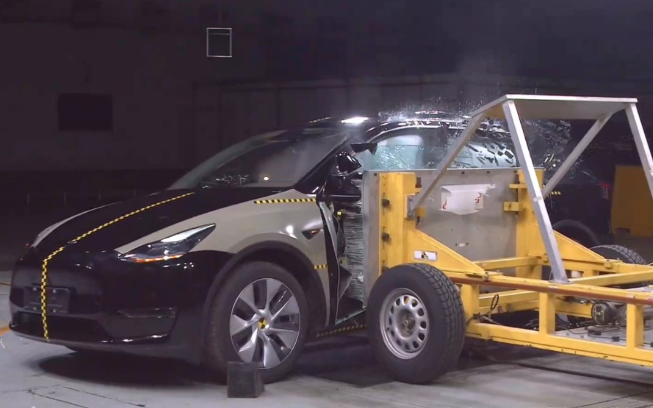 2021款 特斯拉Model Y 中国保险汽车安全指数C-IASI 侧面碰撞测试