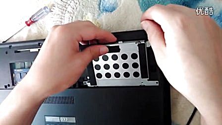 华硕X550C笔记本拆卸硬盘内存条