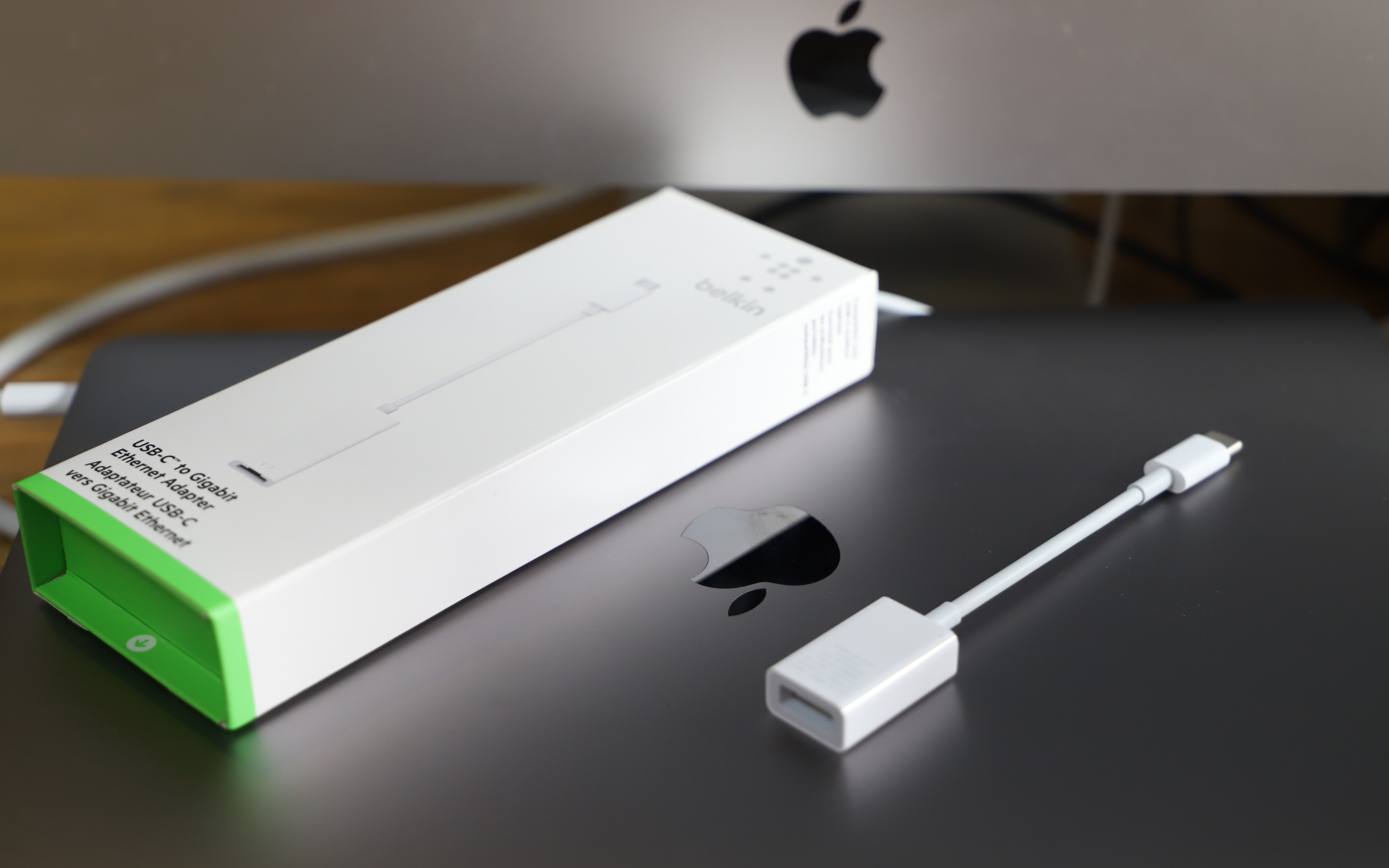 一台MacBook Pro的混乱配件之旅:苹果USB-C至USB转换器、雷雳转...