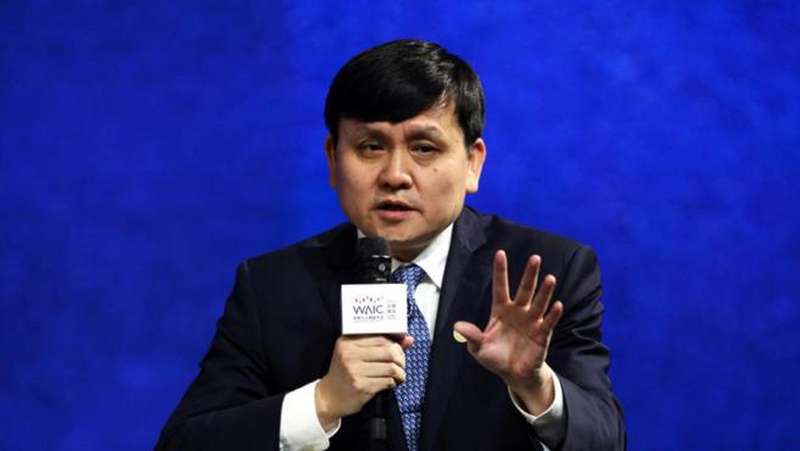 张文宏不愿被AI替代:把数据输进去就给处方了,这做不到