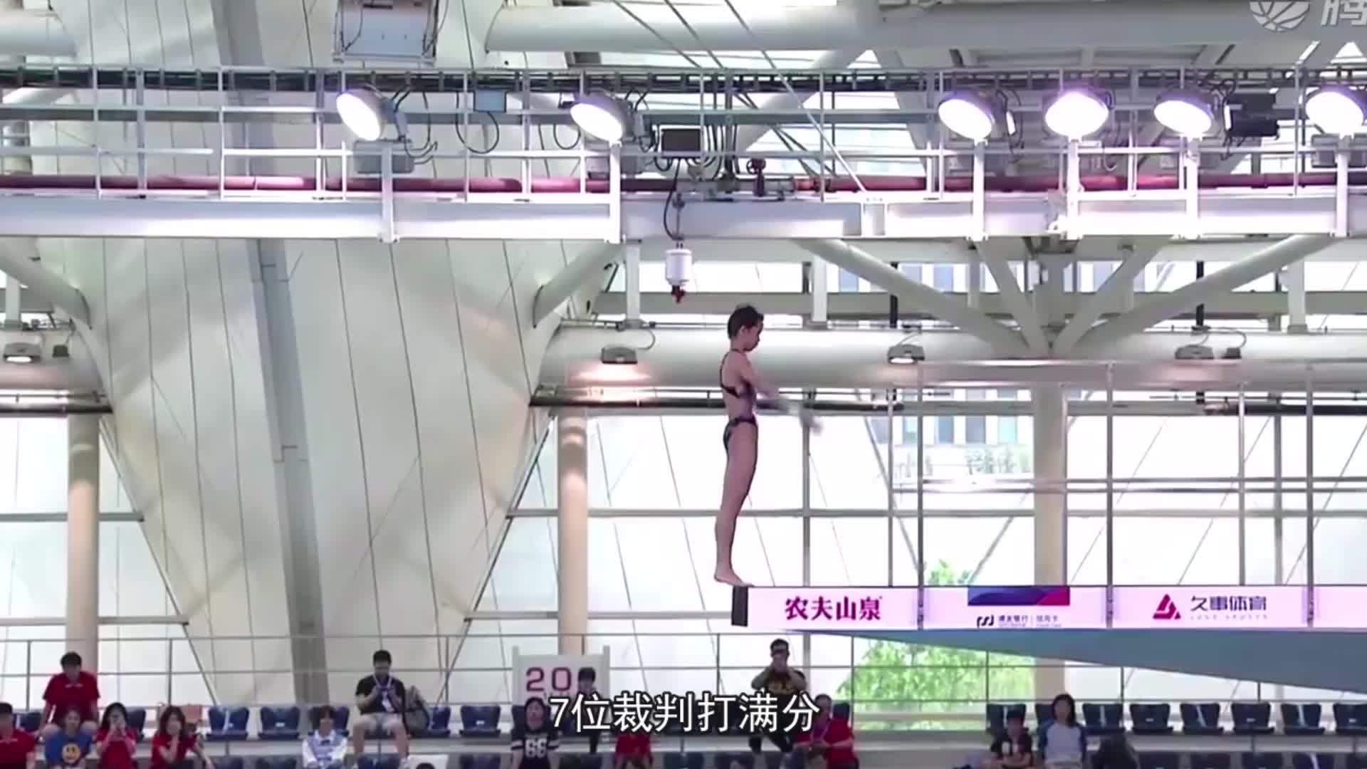 最小奥运冠军全红婵,跳水夺冠只为母亲看病,冠军的背后有多.