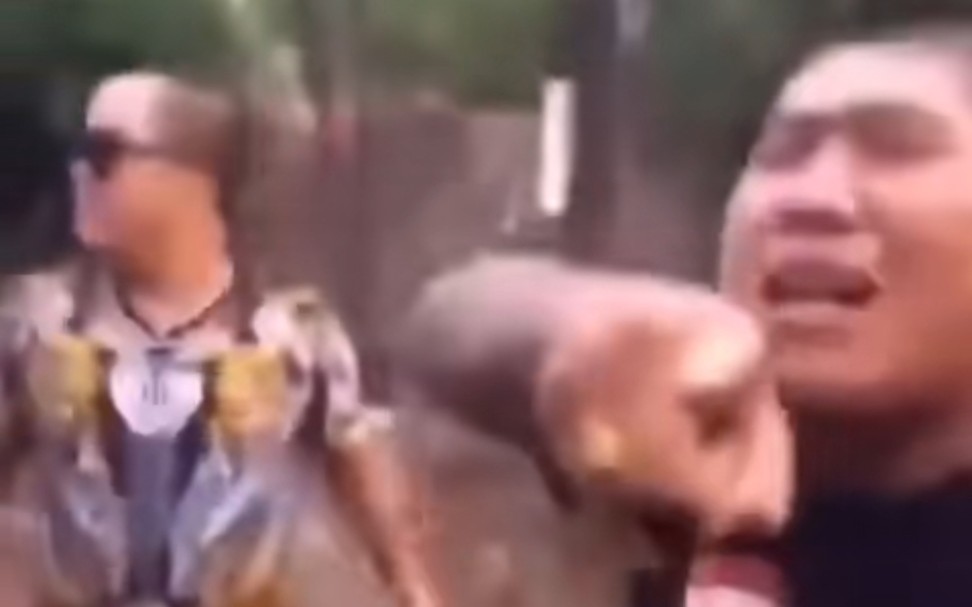 如何用钢琴弹出《我徒弟呢》