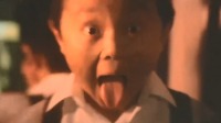 女孩上台舞台都震动了,吓的男孩表情扭曲,这女孩长得该有多丑呀