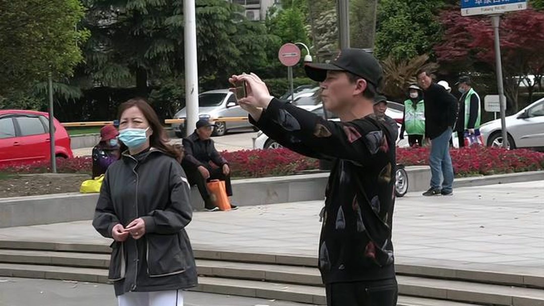 赏心悦目还不扰民?世界噪音日,这群阿姨这样跳广场舞