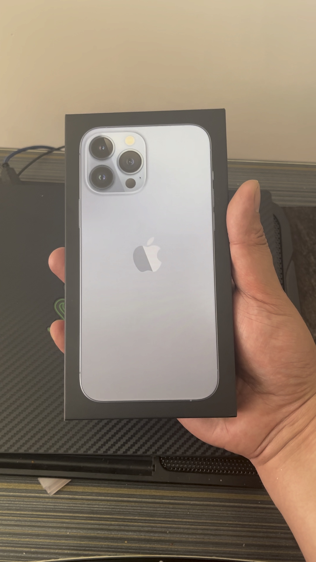【开箱视频】苹果 Apple iPhone 13 Pro Max 5G双卡双待手机 By: 尛啷啷