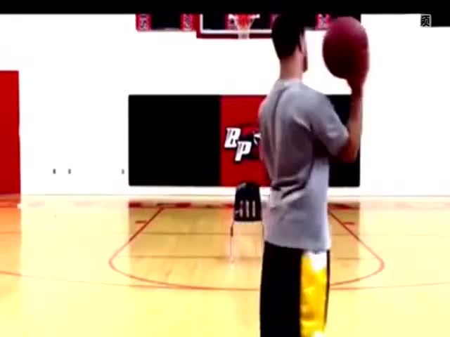 美如画!科比后仰跳投篮球教学视频 !