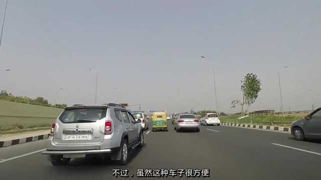 自动挡到底怎么下陡坡?直接挂上D档踩刹车?这样是很危险的